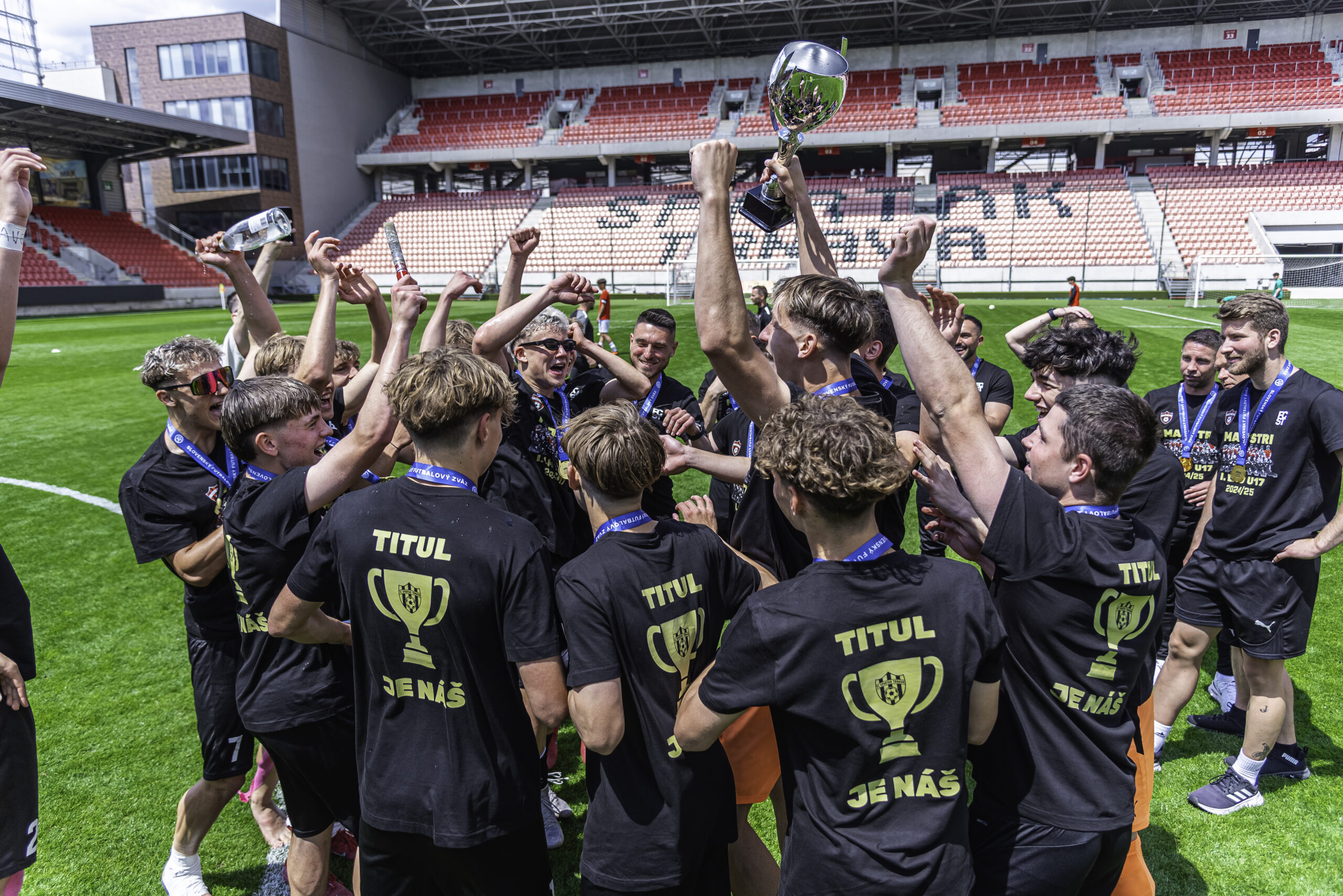 FC Spartak TrnavaU17 s titulom, ďalšie dve kategórie budú oň bojovať o ...