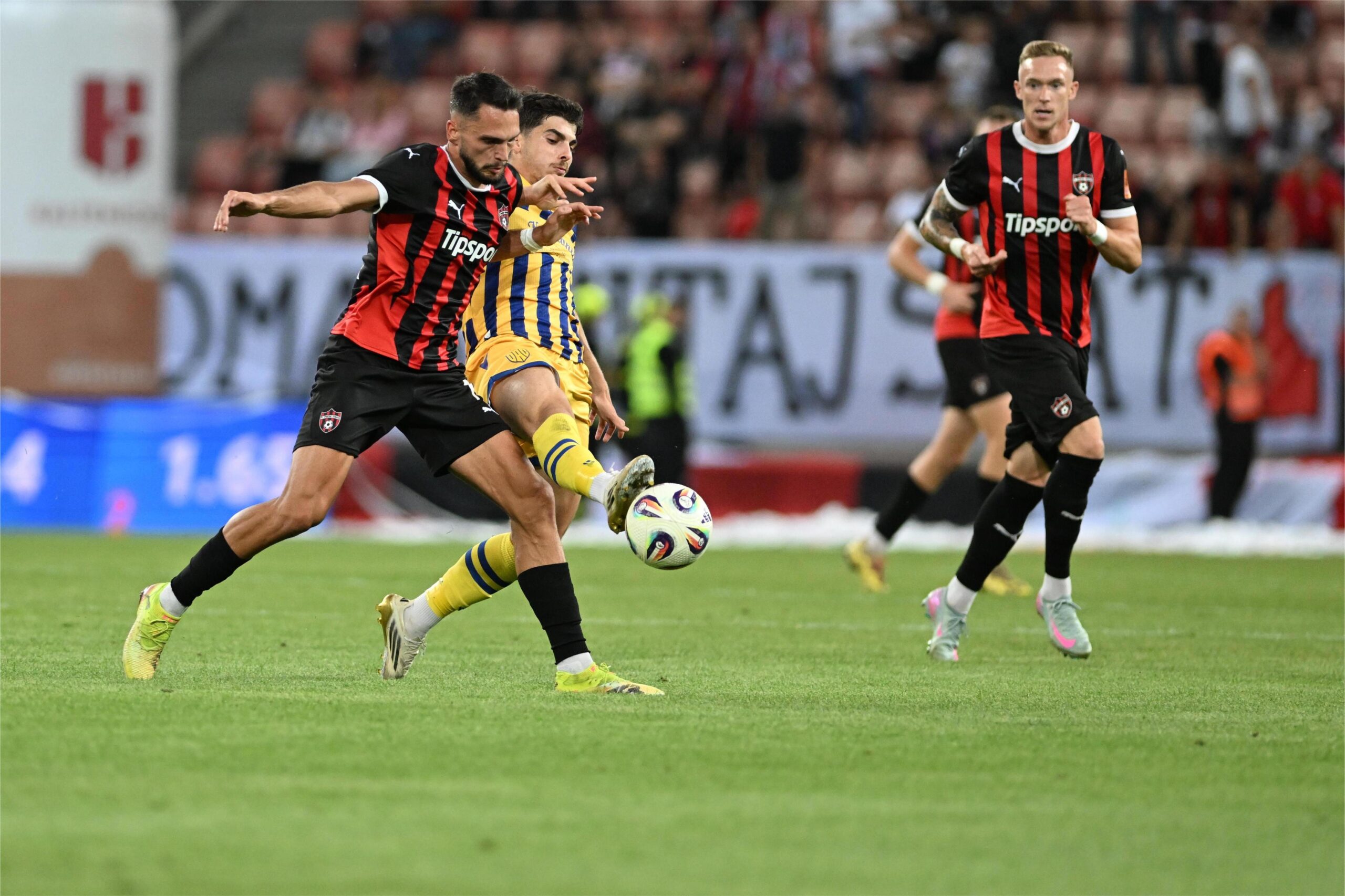 FC Spartak TrnavaSPARTAK DOMA STRATIL PRVÉ BODY V LIGE - FC Spartak Trnava